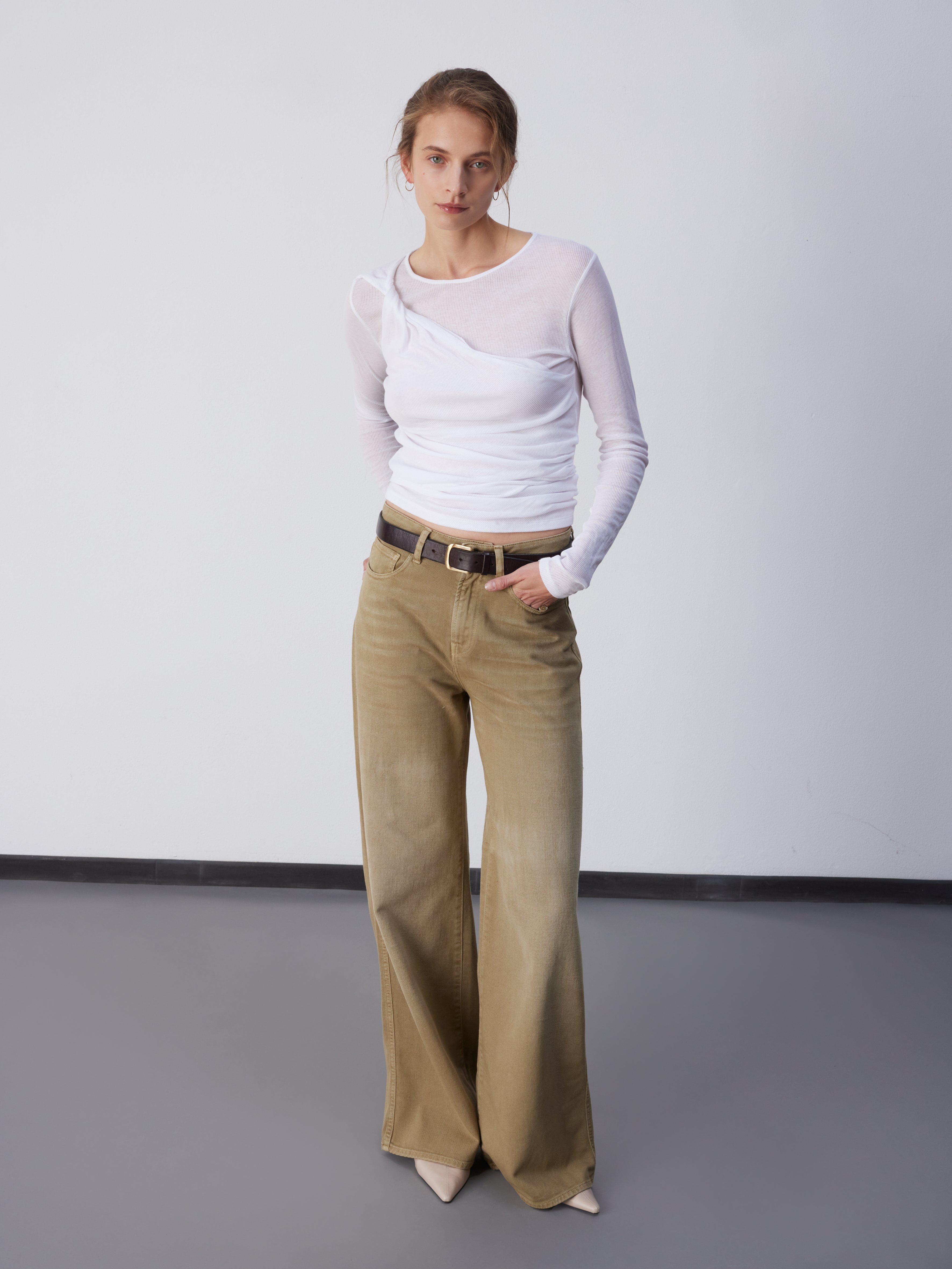Woman – 3x1 NYC
